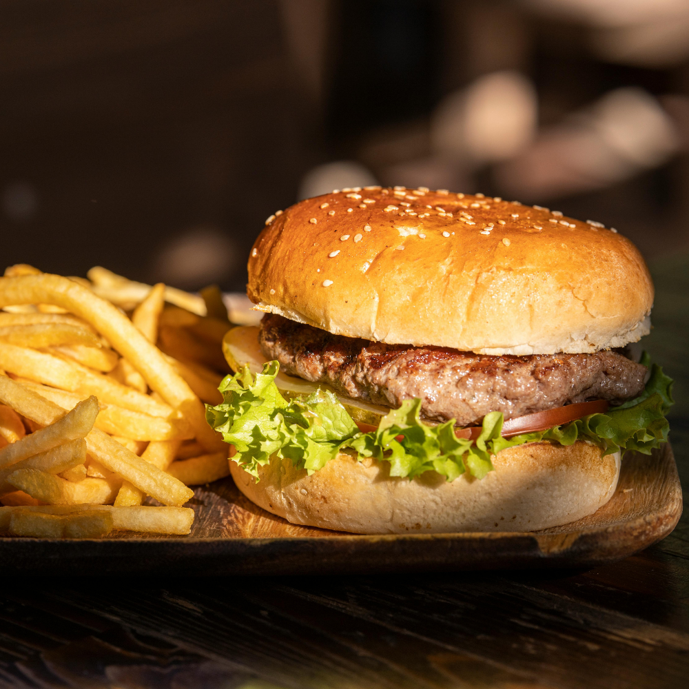 Hamburger (Plain) with frise – Wing Guys